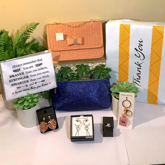 Vince Camuto, Natasha & More | Accessories | Mystery Not So Mystery ...
